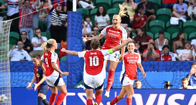 Arsenal win Champions League trophy - 365Daily